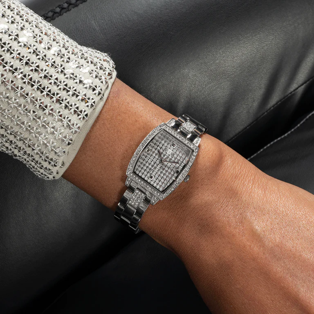 Guess Analog Silver Dial Stainless Steel Strap Women Watch GW0611L1 ...